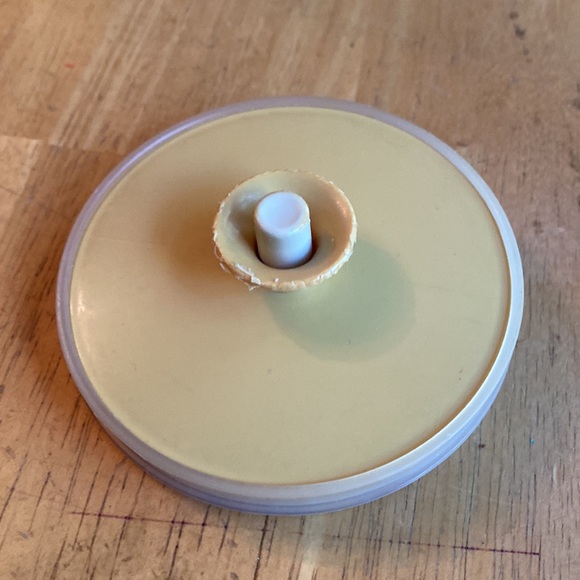 Tupperware | Kitchen | Tupperware Push Button 34 Seal Clear Orange ...